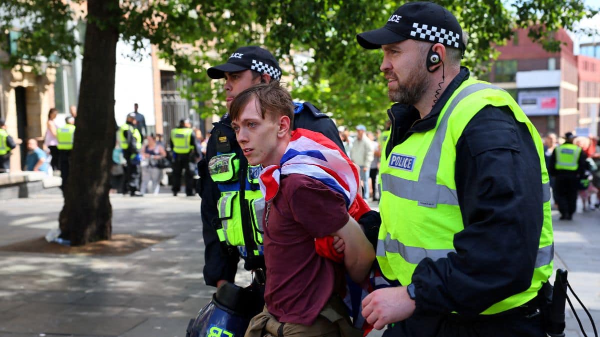 UK activates operation early dawn to reduce prison overcrowding from ...