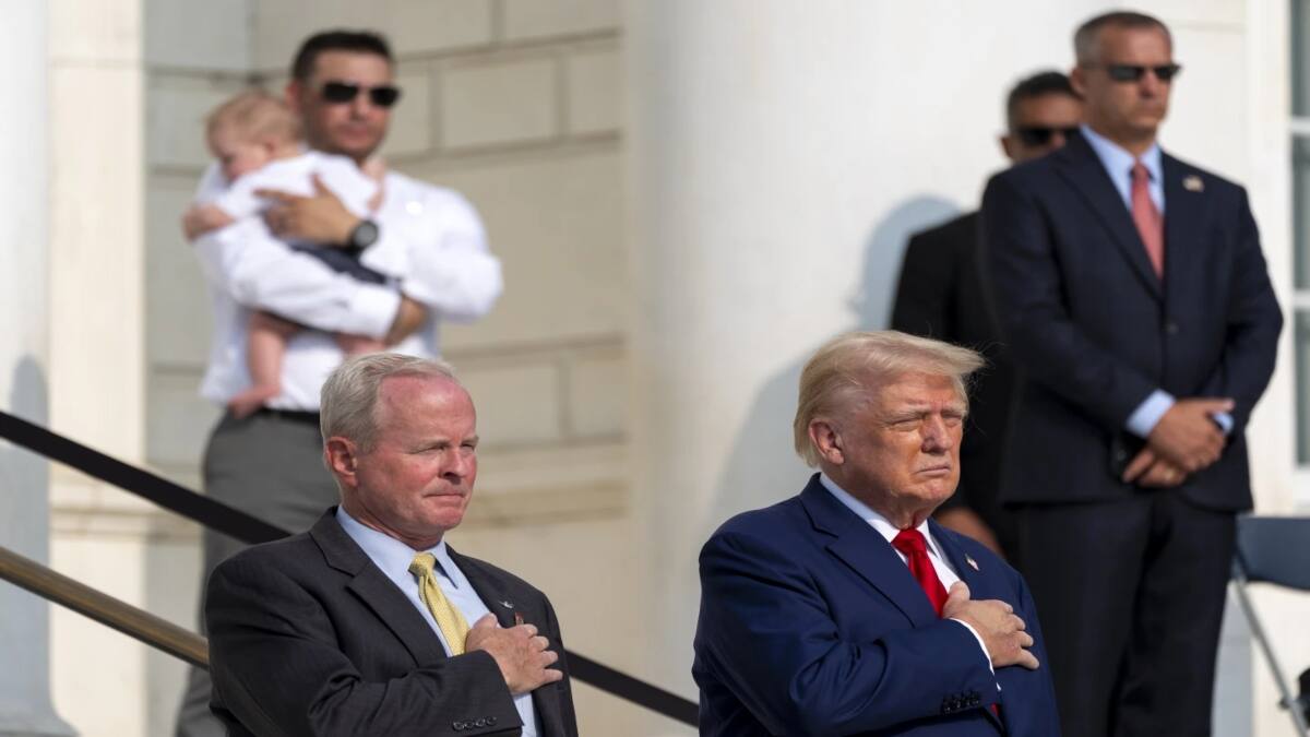 Trump defends Arlington cemetery visit, says he doesn't 'need publicity ...