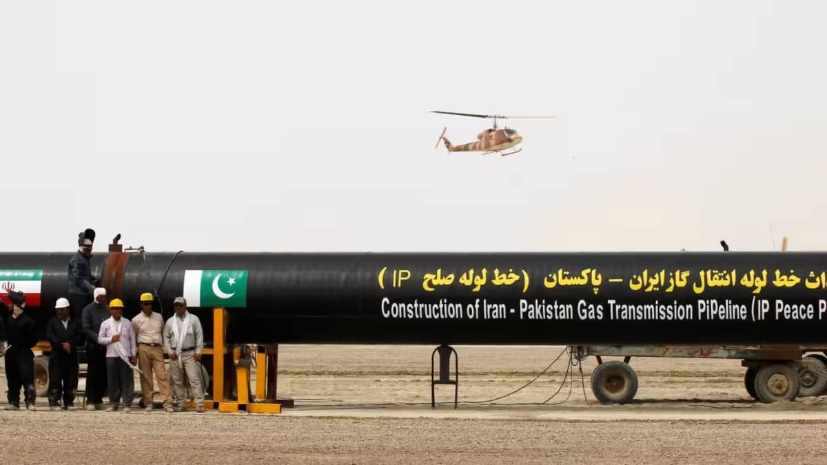 Iran issues final warning to Pakistan over gas pipeline dispute, says ...