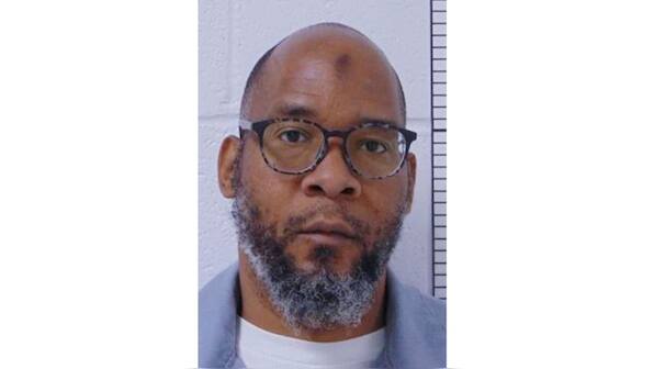 Stabbing convict Marcellus Williams executed in Missouri despite ...