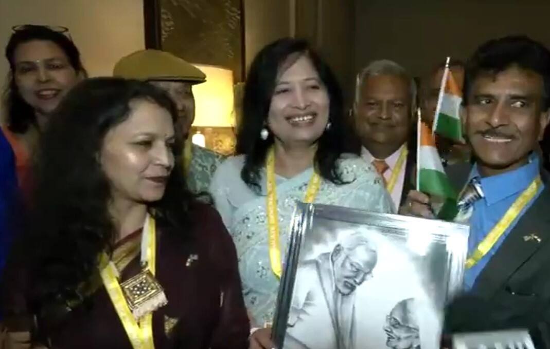 Modi in US LIVE: PM arrives in New York as US returns 297 antiquities ...
