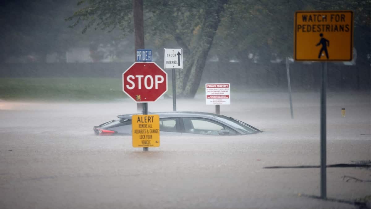 At least 33 killed after Hurricane Helene cuts deadly path through ...