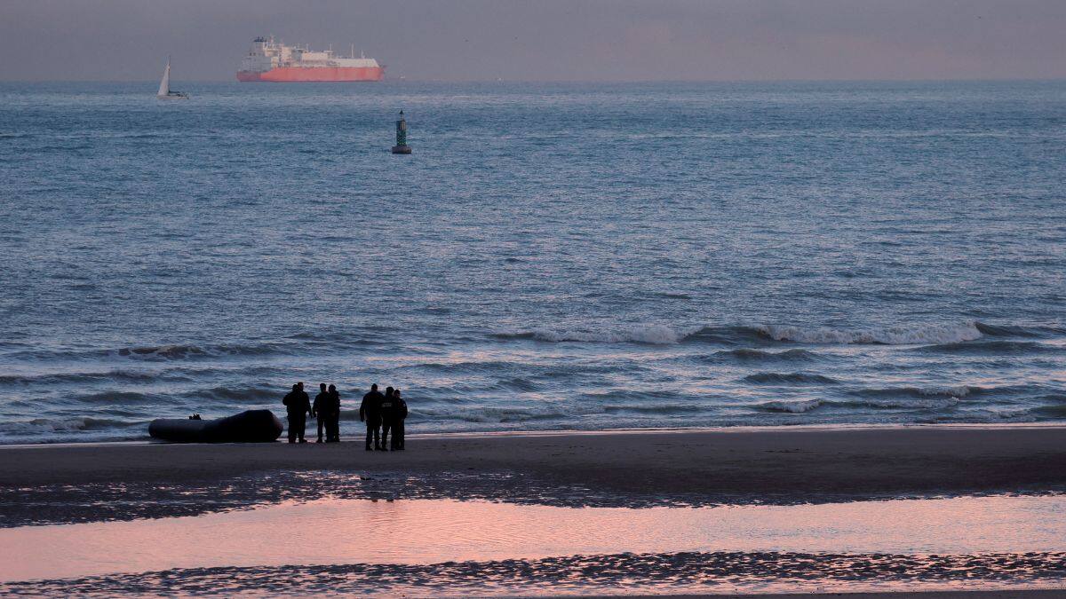 Eight migrants dead as overcrowded vessel capsizes in channel – Firstpost