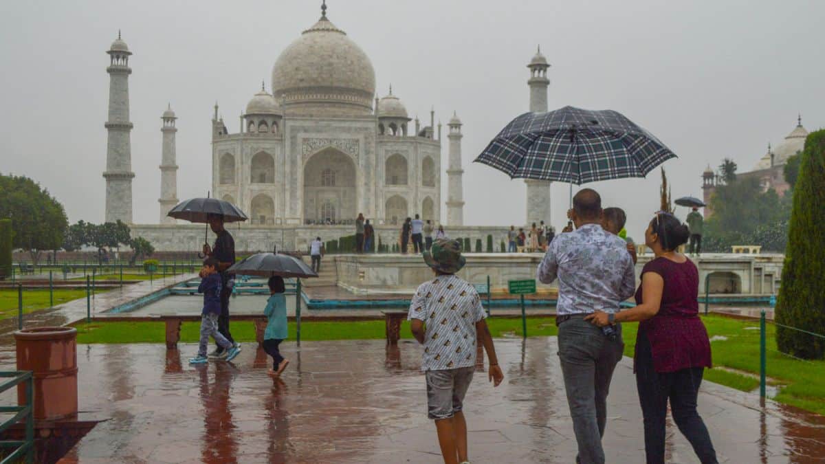 Cracks, water leaks & more: How extensive is the damage to Taj Mahal ...