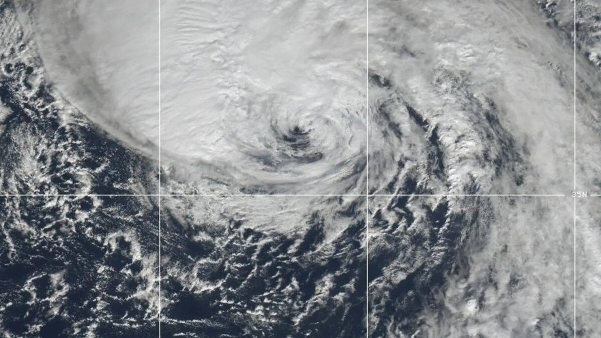 Bahamas issues alerts as hurricane Oscar intensifies; heavy rain ...