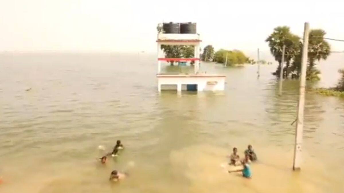 Bihar floods strand 45 lakh in two phases of deluge, victims blockade ...
