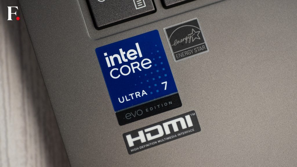 Asus ZenBook S14 OLED Review: Intel’s Lunar Lake processors make this ...