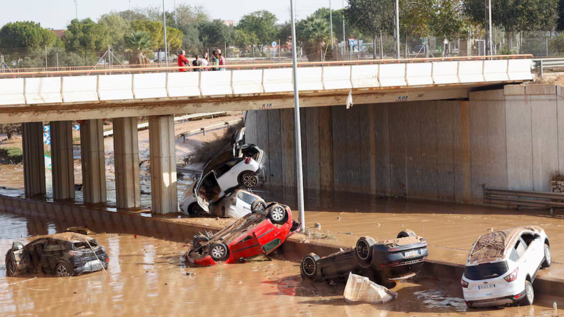 Spain flash flood toll reaches 158, search for missing continues as ...
