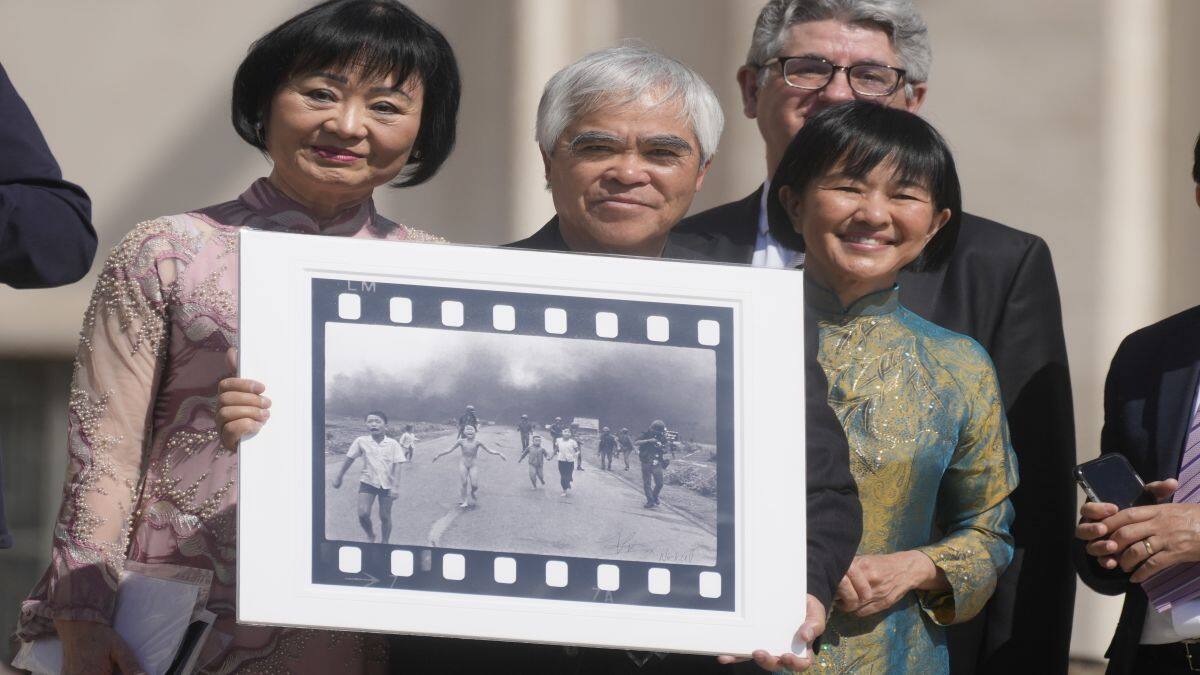 After 50 years, why is there a dispute over who clicked the iconic 'Napalm Girl' photo? – Firstpost