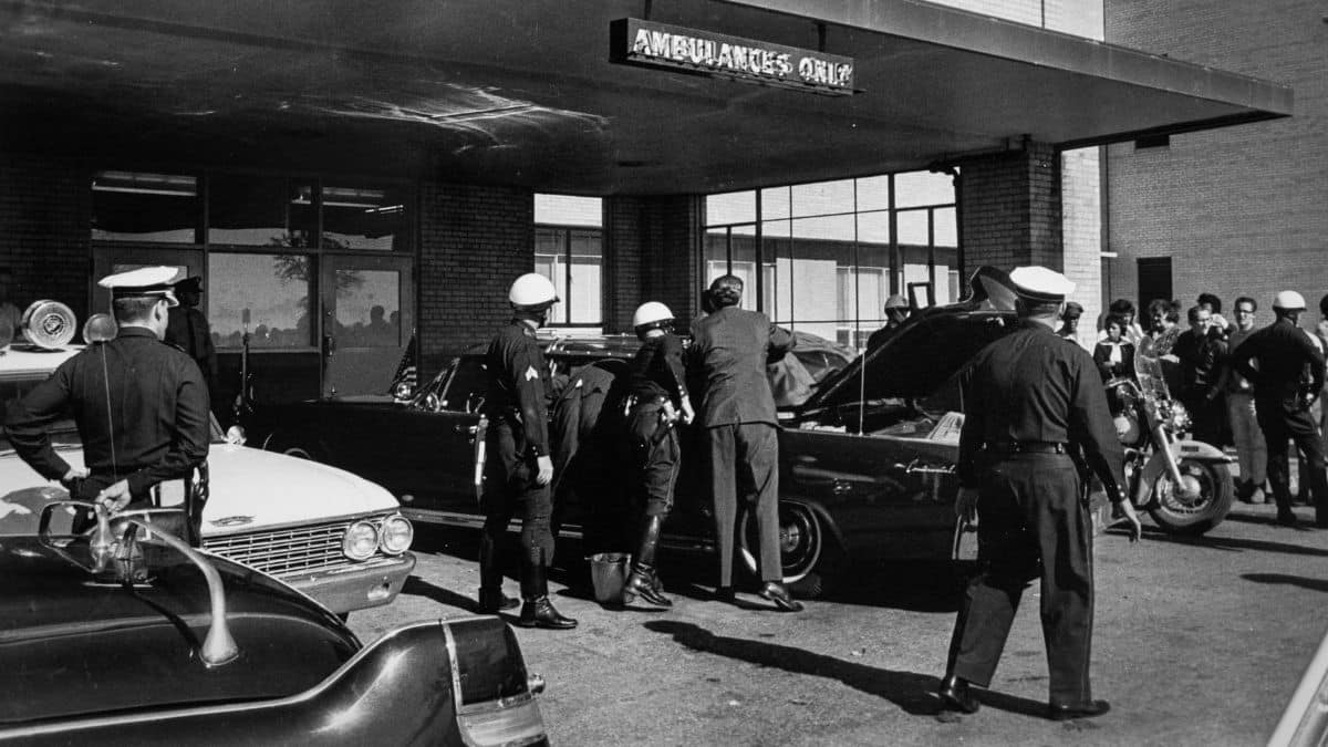 Clint Hill dies: Who was US Secret Service agent who leapt to save JKF ...