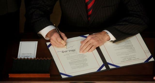 Why Biden’s ‘autopen’ signatures on White House documents have raised ...