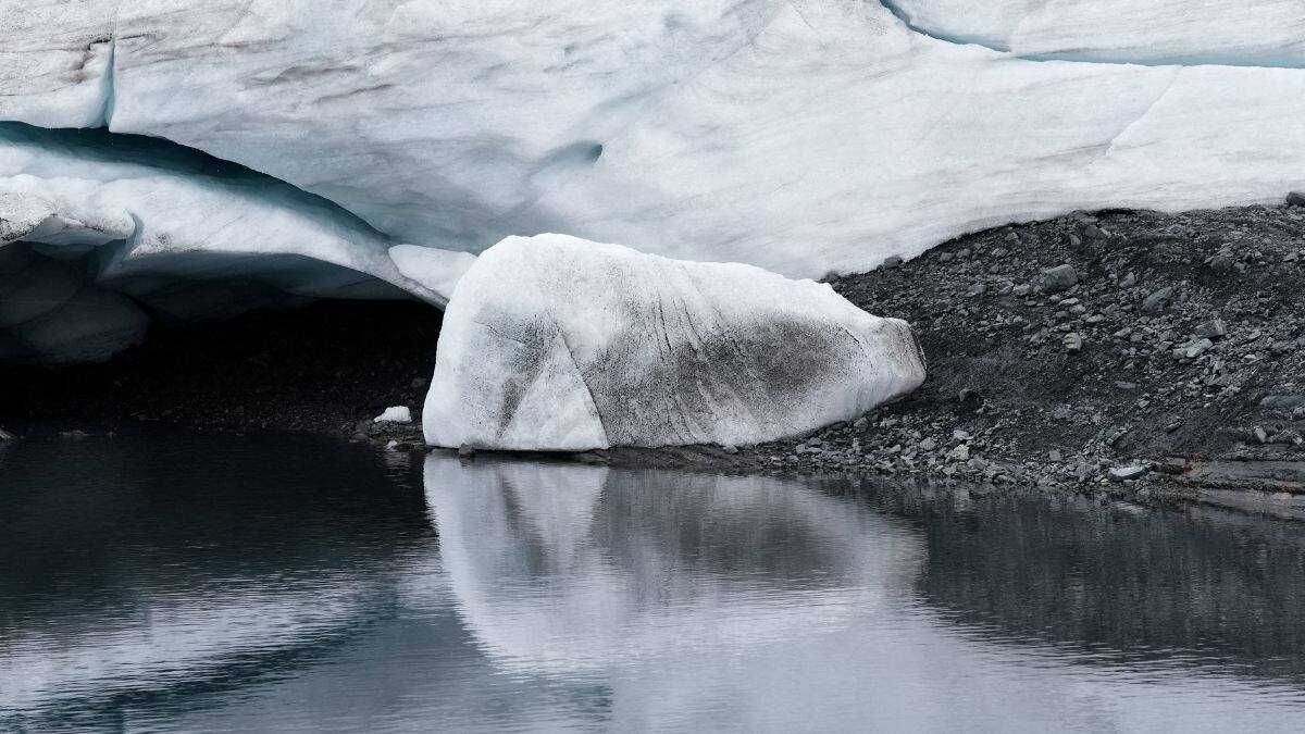 Himalayan glacial lakes are expanding: How they are putting thousands ...
