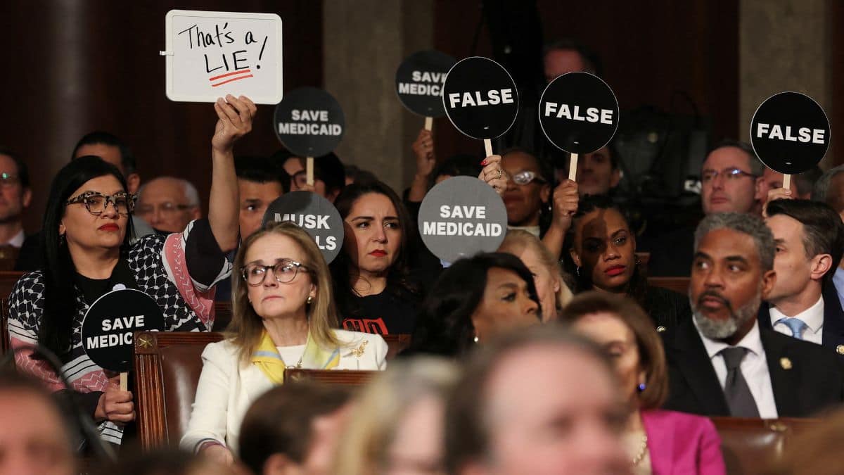 How Democrats protested against Trump’s Congress speech through ...