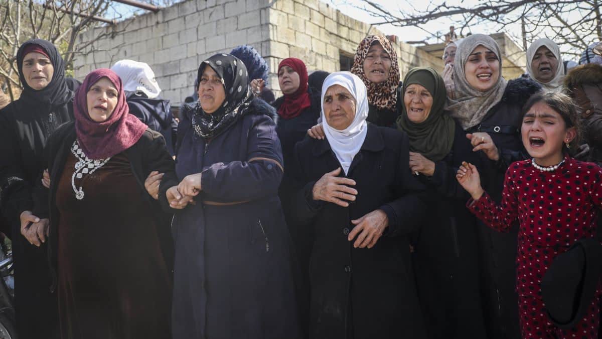 Syria violence: Who are Alawites, a minority Shia sect, targeted and ...