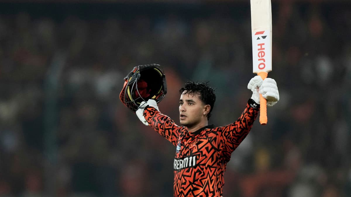 SRH vs PBKS: Abhishek Sharma smashes records with 55-ball 141 as Sunrisers bounce back with ...
