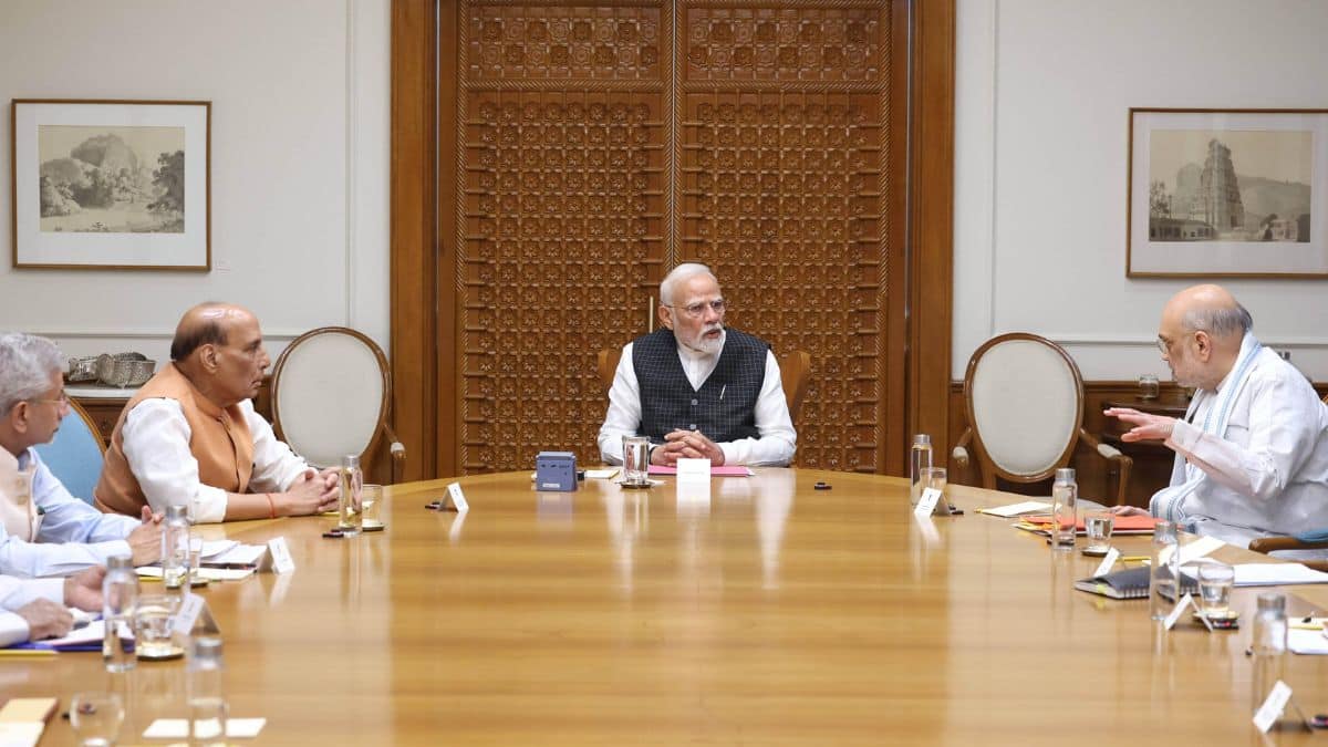 Pahalgam terror attack highlights: India holds Pak accountable, CCS ...