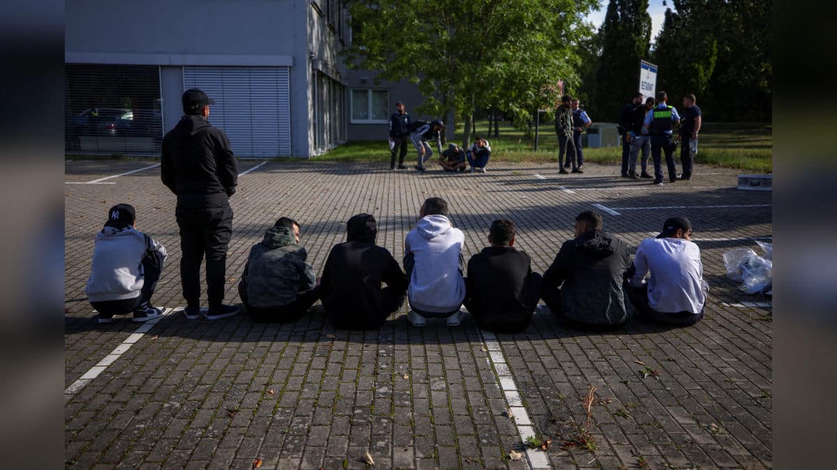 Germany: Merz restricts family reunification for migrants, delays ...