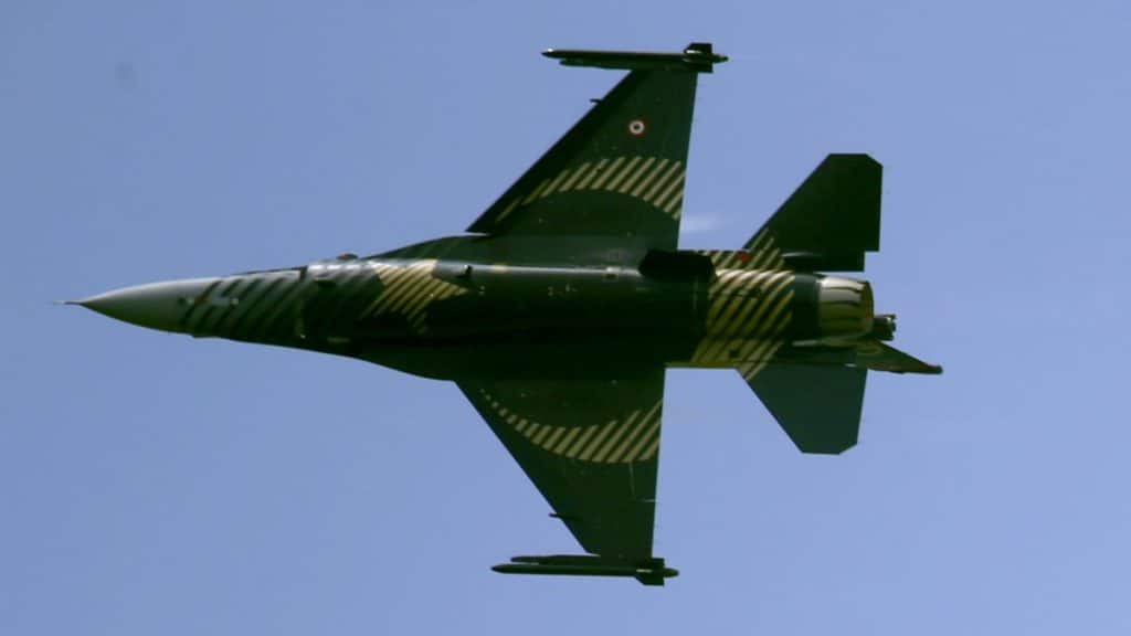 Pakistan F-16s: Can the country use these US-made fighter jets against ...