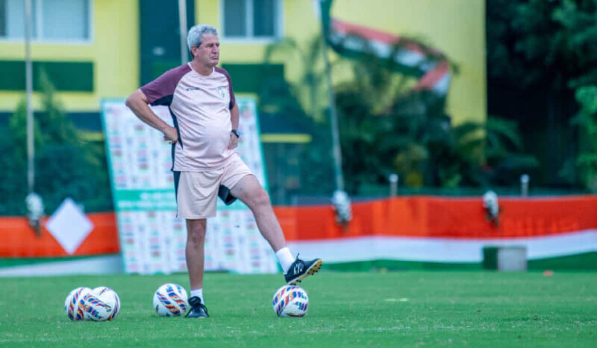 Infighting between national coaches and AIFF: the root of Indian ...