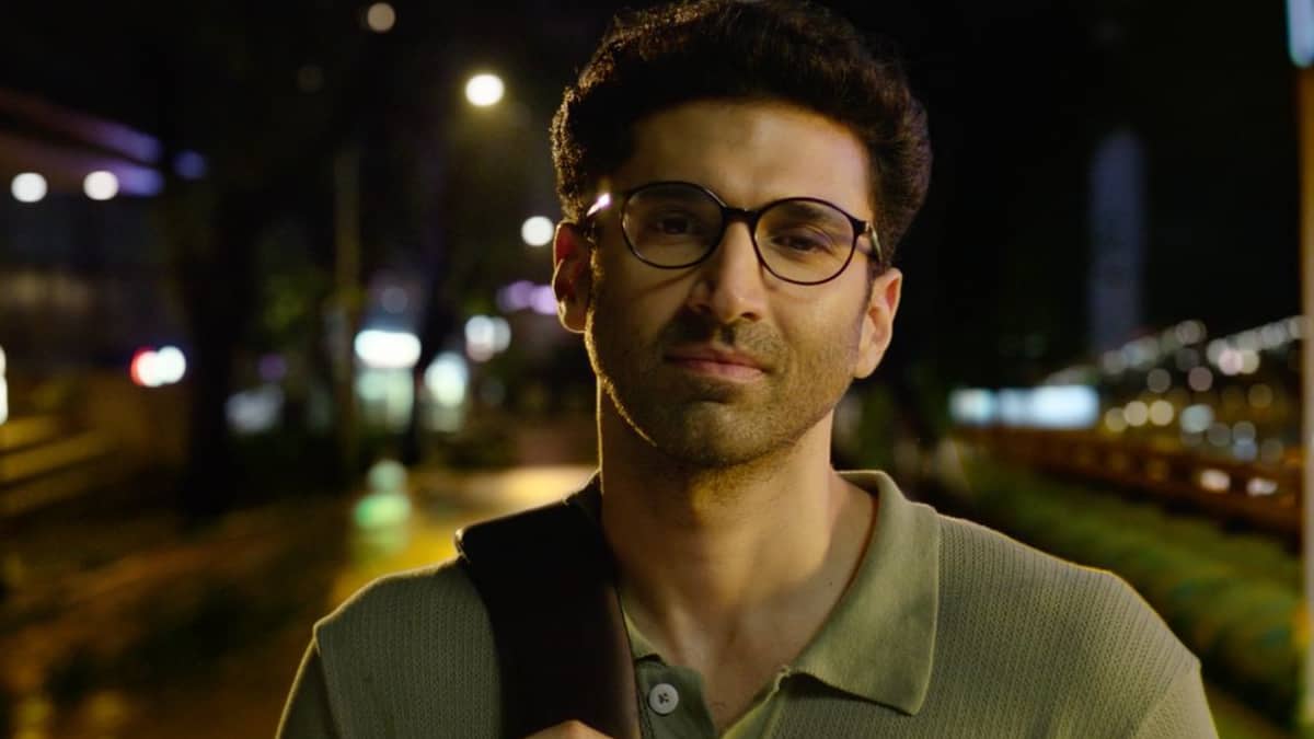 Aditya Roy Kapur on singing for the first time in 'Metro In Dino: It happened quite organically ...