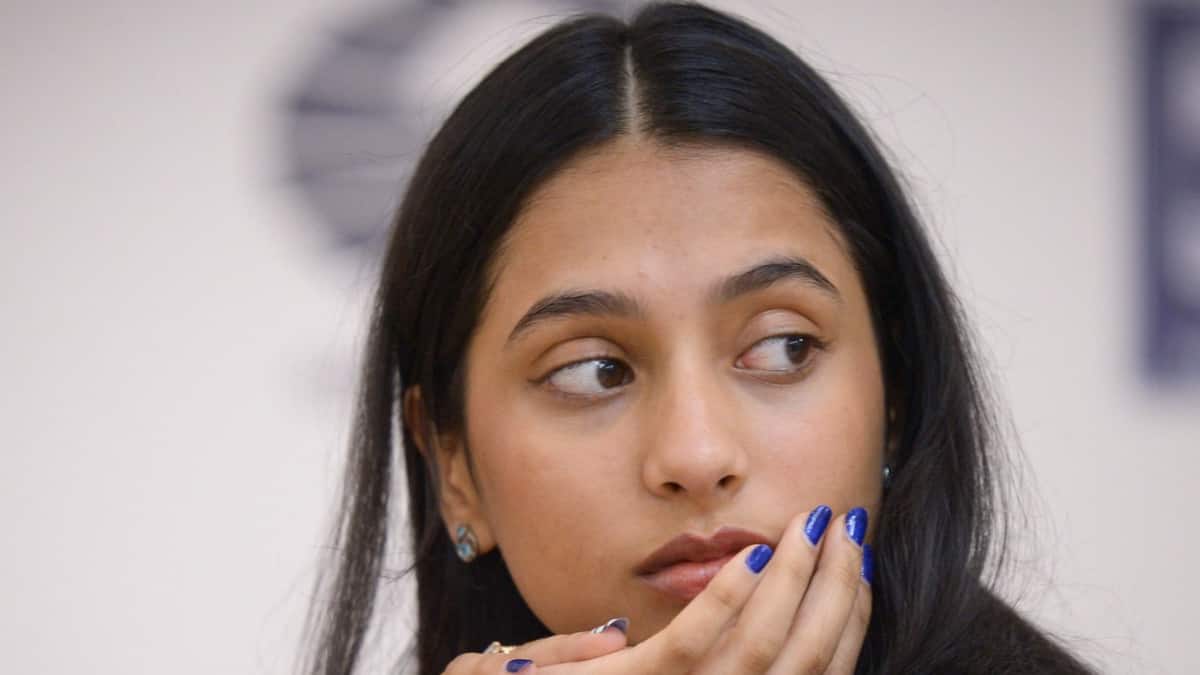 Divya opens up on missed chances against Humpy in Classical leg of ...
