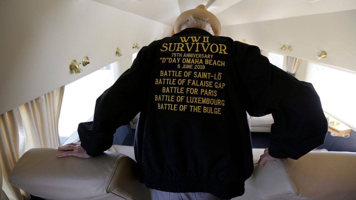 Who was Papa Jake Larson, the 102-year-old WWII hero and TikTok star who inspired millions ...