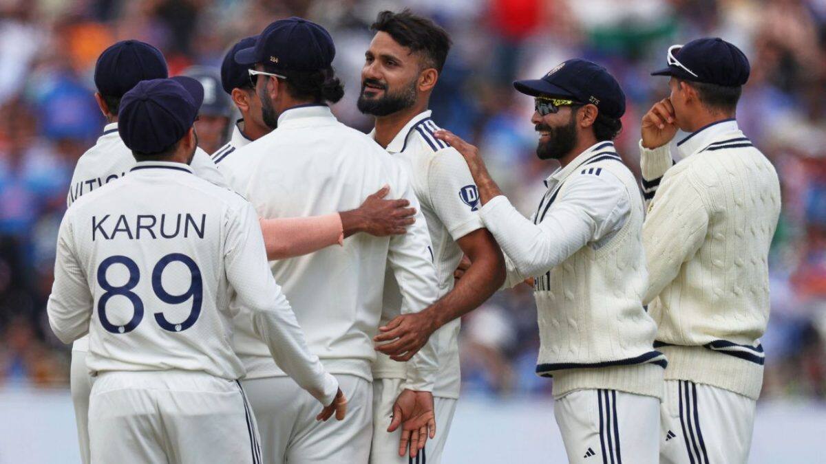 'He’s watching from mid-on as his junior partners are...' Ravi Shastri expresses shock over ...