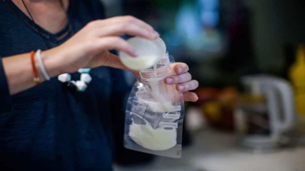 How mothers in US, UK are making around Rs 69,000 a day selling breast ...