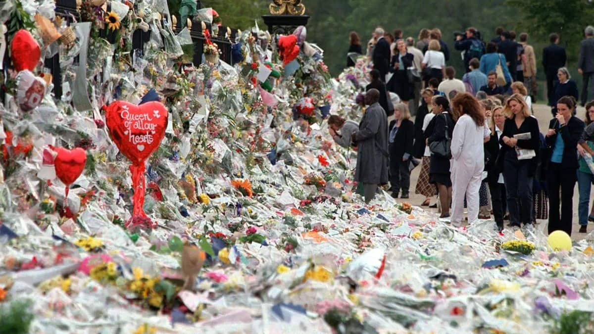 History Today: When Princess Diana died in a tragic crash and left the ...