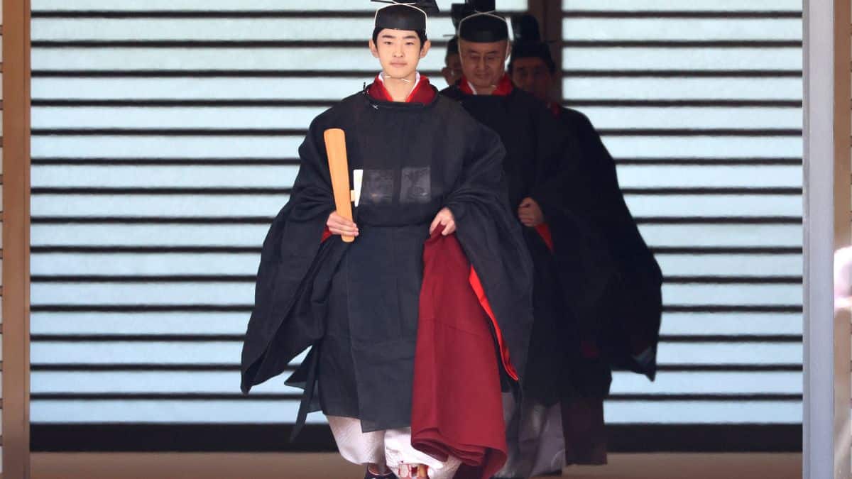 Japan's Prince Hisahito is first male royal to reach adulthood in 40 ...