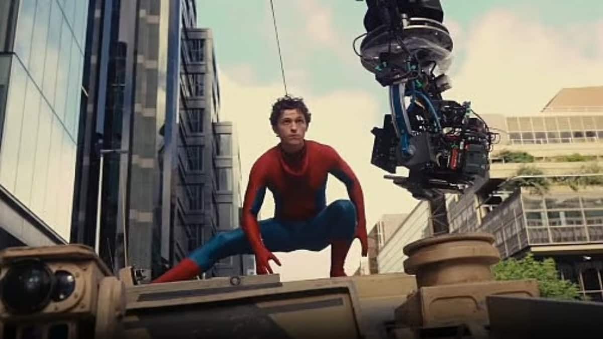 Actor Tom Holland sustains head injury during a stunt on the sets of ...