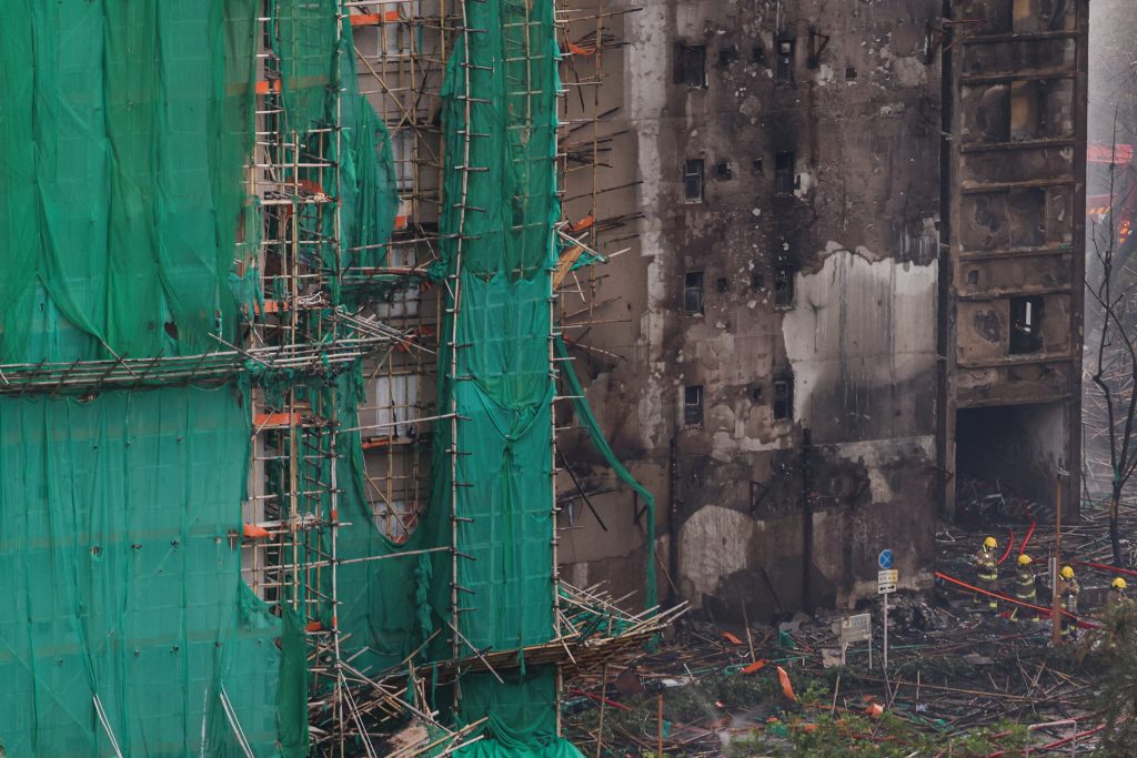 Hong Kong fire: Why bamboo scaffolding, now under scrutinty, was used ...