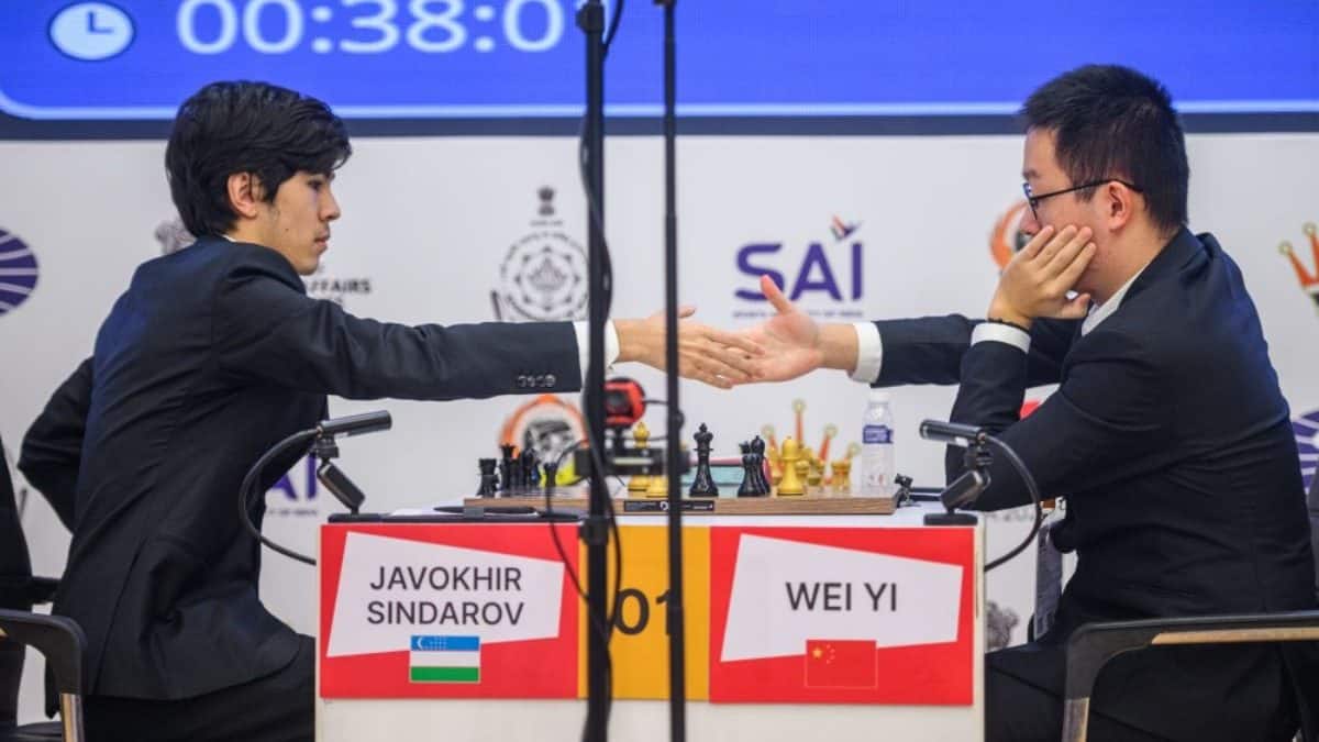 Chess World Cup 2025: Wei Yi holds Sindarov with black in Game 1 of Finals; Esipenko wins third ...