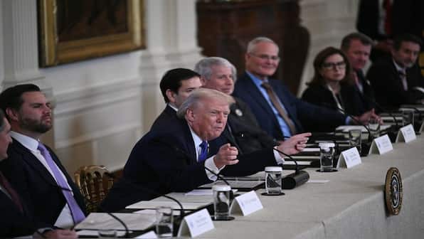 Trump vows 'total safety' as he lures oil giants to invest in Venezuela ...