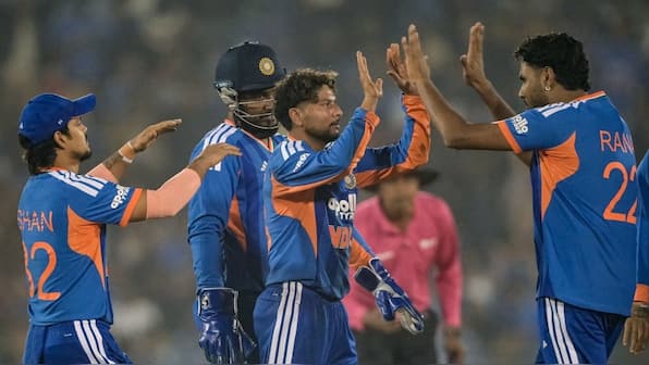 India vs New Zealand Live Score 2nd T20 at Raipur: Pandya strikes to ...