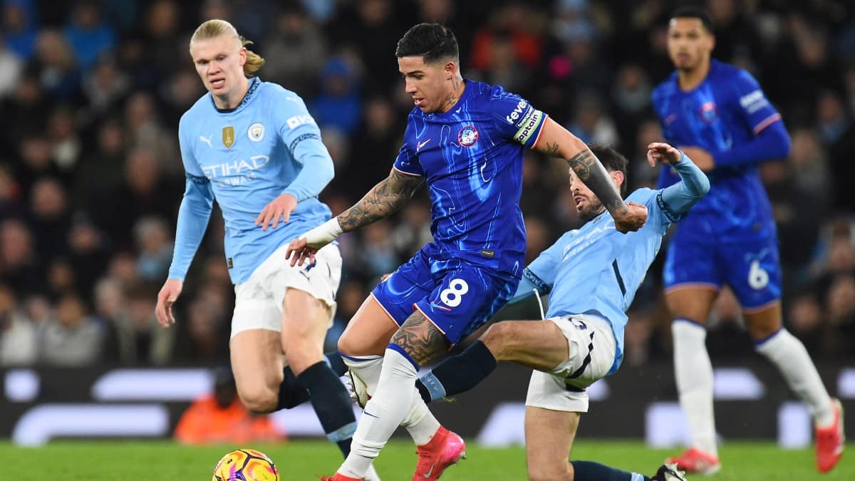 Manchester City vs Chelsea Live Score: Blues begin life after Enzo ...