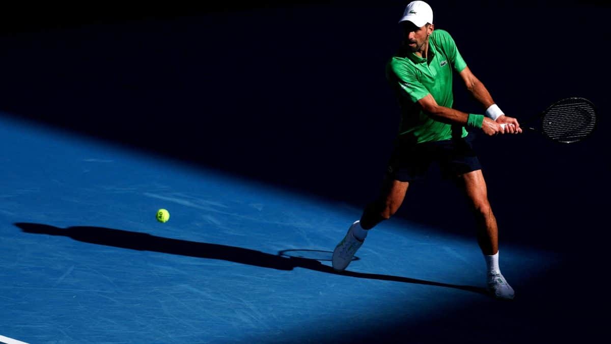 Novak Djokovic's reaction to 'Let's go Roger' chant during his practice ...