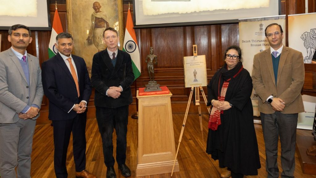 Oxford Museum is returning a 500-year-old statue to India. Here's why ...