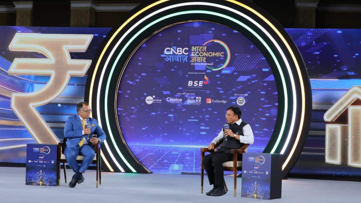 CNBC-AWAAZ Hosted Bharat Economic Samvaad on May 26, Bringing Together ...
