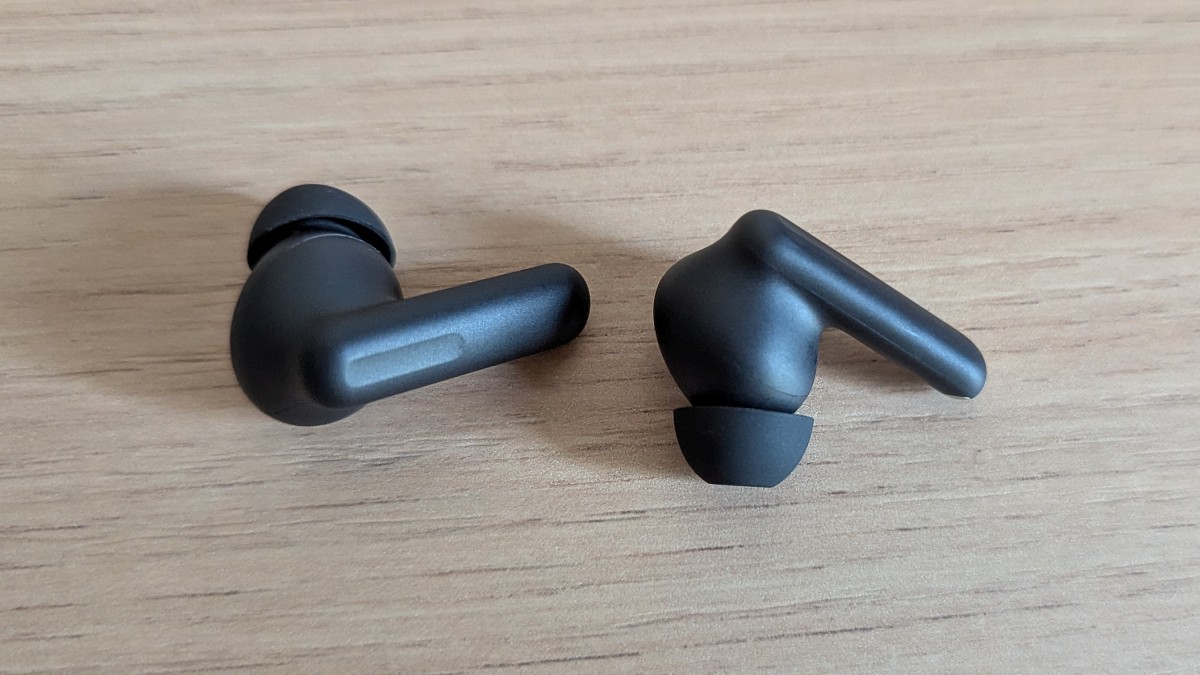 Oppo Enco Air5 Pro Review: A good pair of TWS earbuds in a cutthroat ...