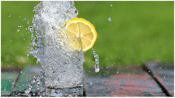 Drinking Lemon Water Daily: Benefits, side effects and what to know ...