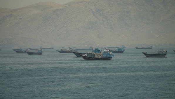 US and UK issue warning for ships in Strait of Hormuz as CENTCOM ...