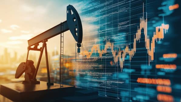 How to Trade Crude Oil in India: From MCX Lots to 24/7 On‑Chain Tokens ...