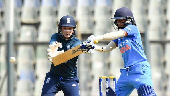 Sarah Taylor breaks glass ceiling, becomes first-ever woman coach ...
