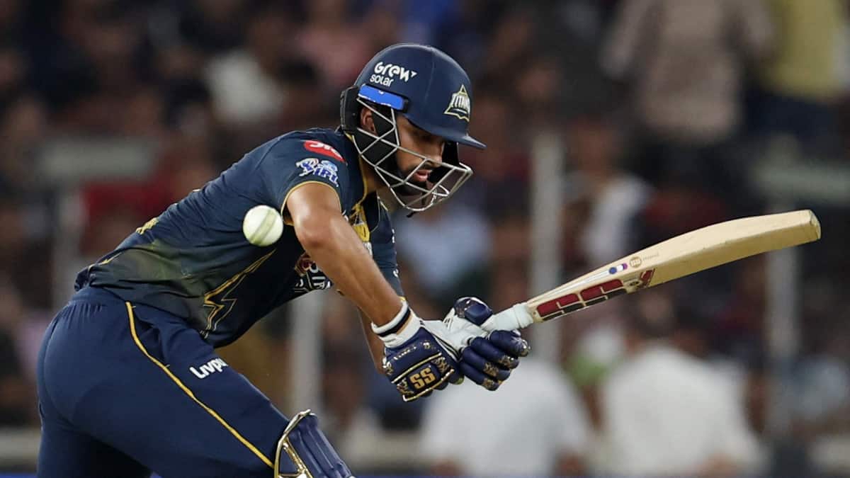 GT vs RCB LIVE Score, IPL Final: Buttler stumped by Krunal as Gujarat ...