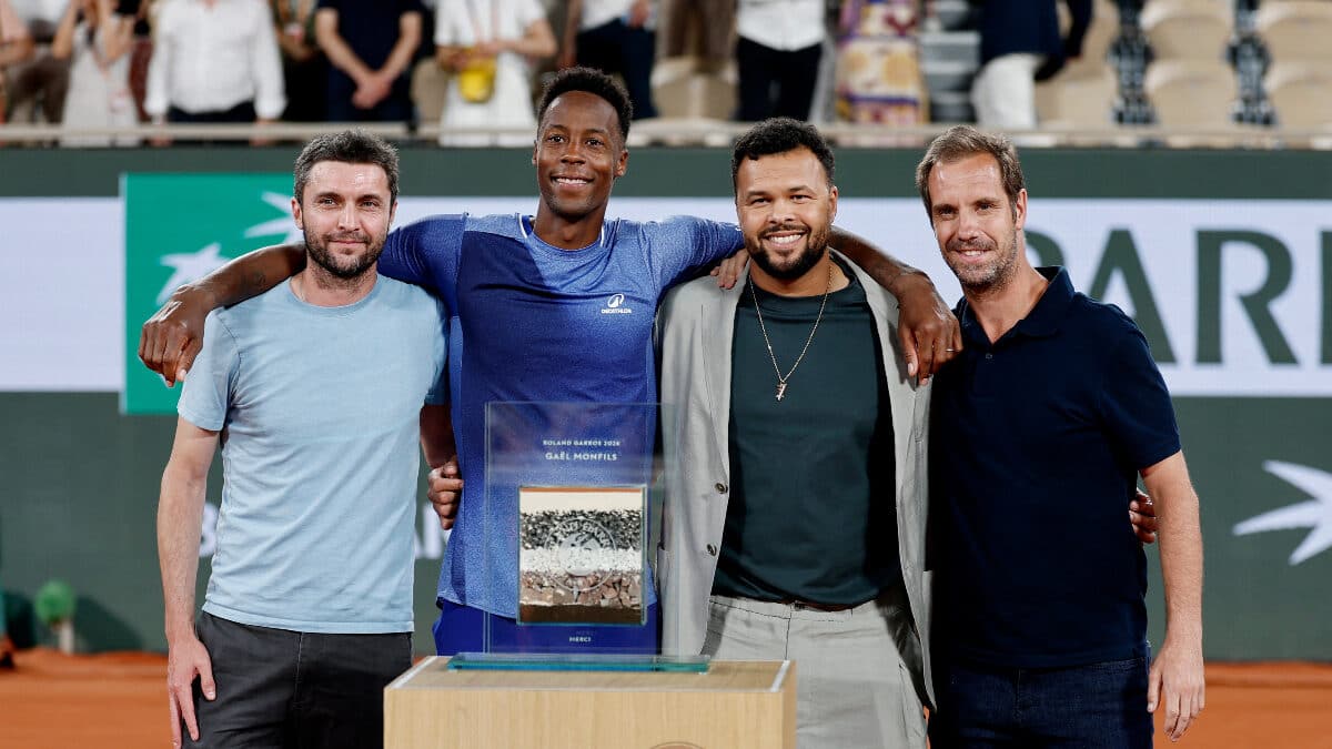 Players struggle with heat at French Open as Wawrinka, Monfils conclude ...