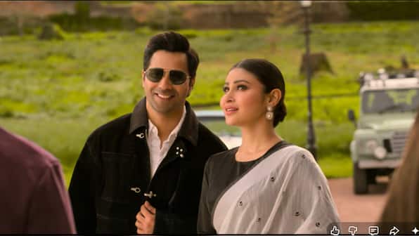 'Hai Jawani Toh Ishq Hona Hai': Netizens react as 40-year old Mouni Roy ...