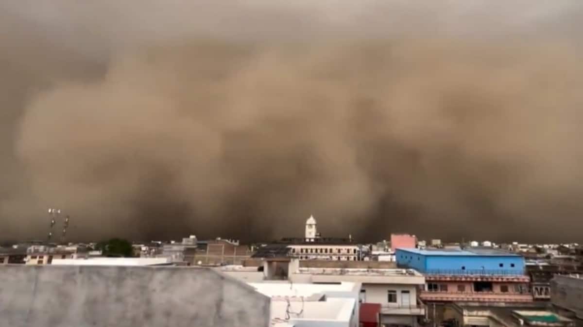 WATCH: Massive dust storm engulfs skyline in Rajasthan's Churu – Firstpost