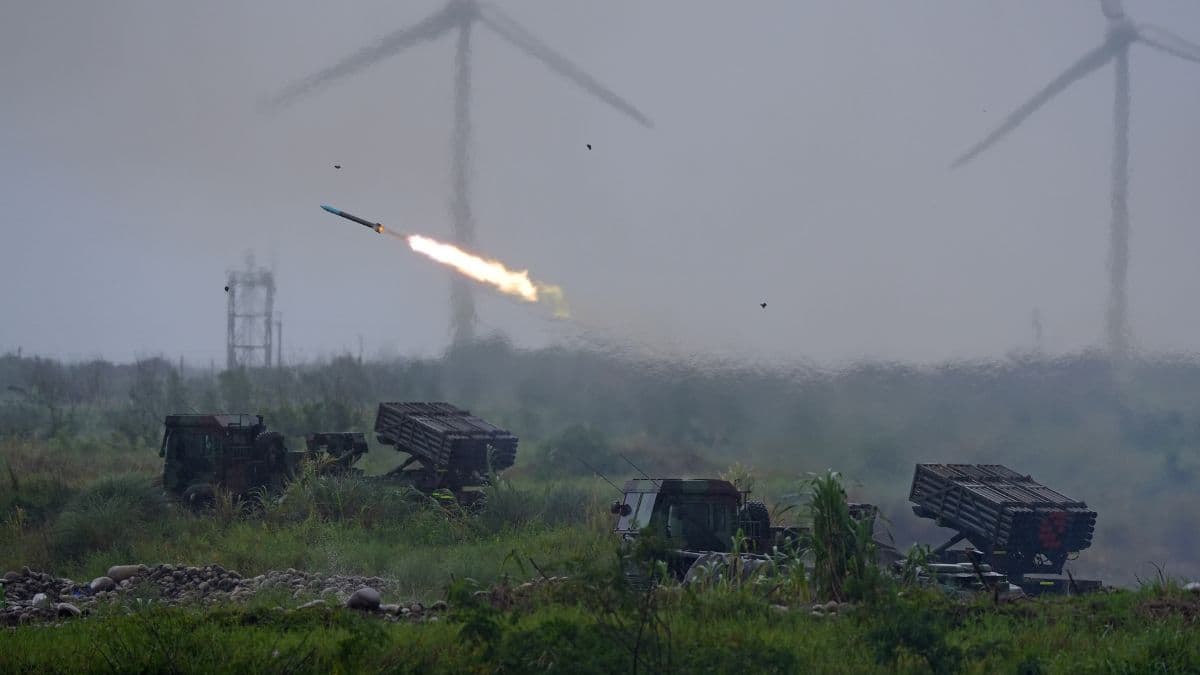 As Xi flexes muscles, Taiwan practices defence against Chinese invasion ...