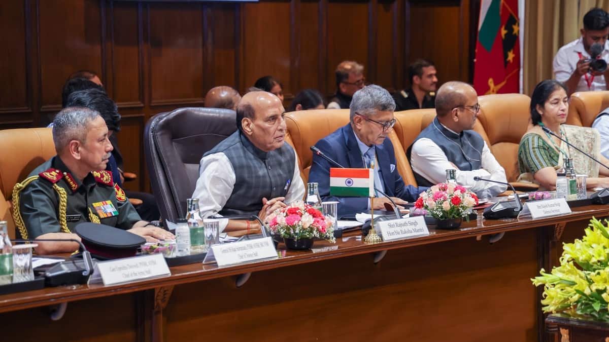 India and Australia deepen defence ties with new maritime security ...